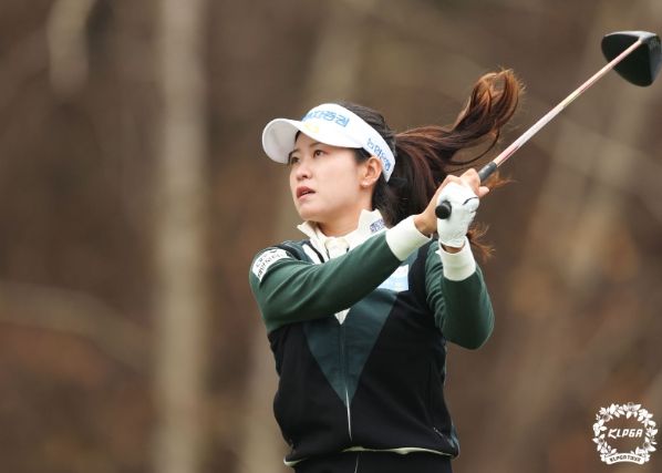 [SK쉴더스-SK텔레콤 챔피언십 2022 2R] 박민지, 7타 줄여 선두 도약