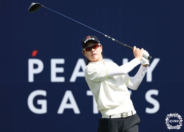 [크리스에프앤씨 제46회 KLPGA 챔피언십 3R] 이정민, 3R 단독 선두…'홀인원'까지